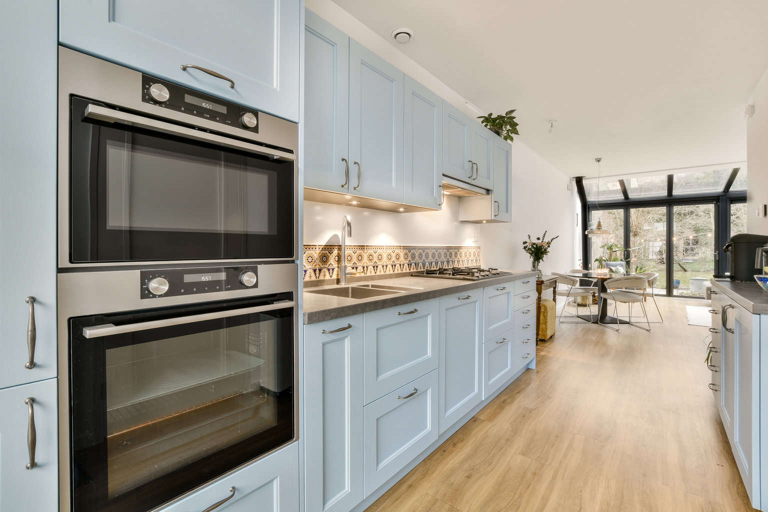 10 Popular Kitchen Styles Used in Homes - Interiors Place